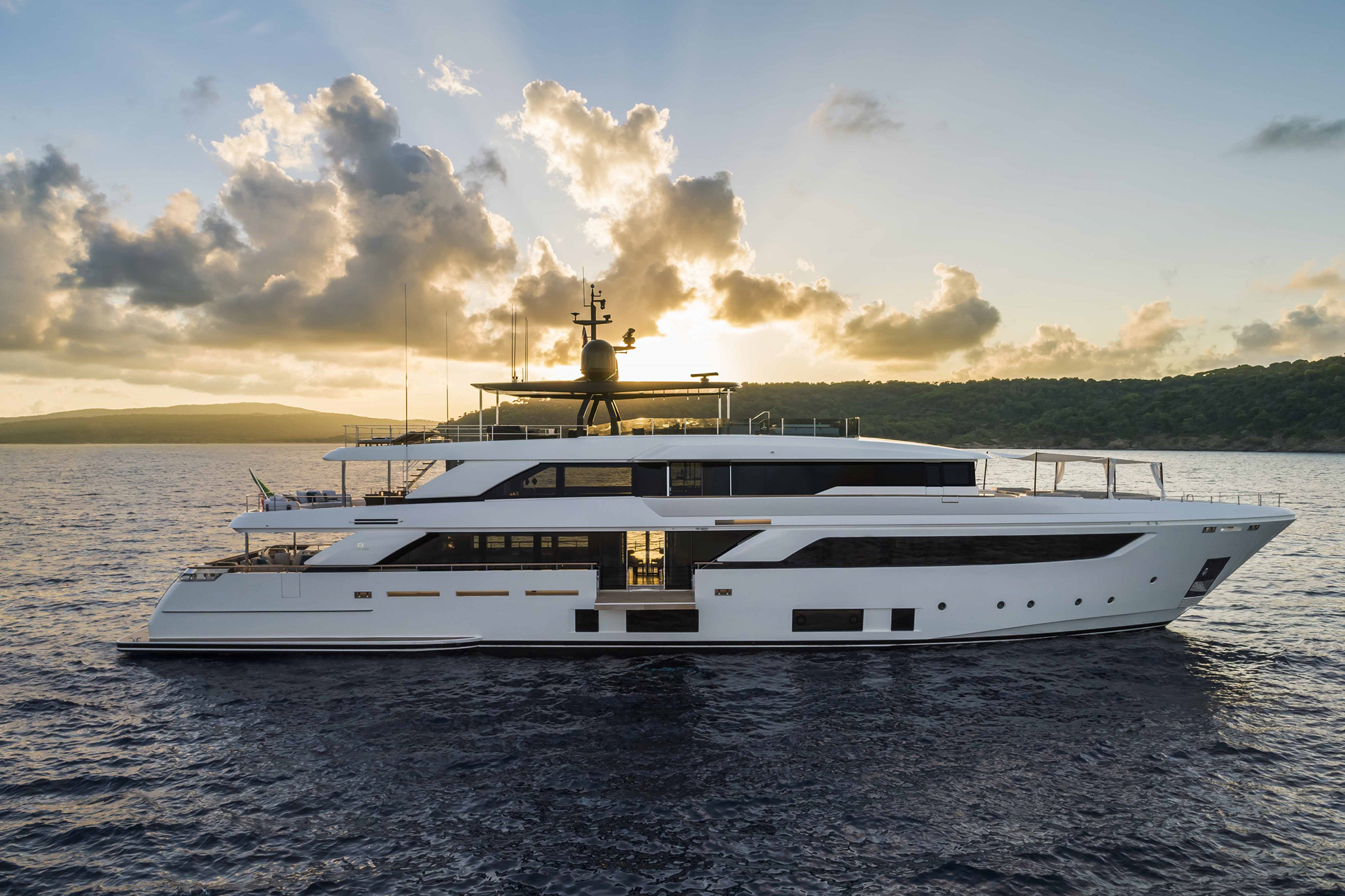 CUSTOM LINE NAVETTA 42: THE BIGGEST NAVETTA EVER | OBJEKT© South Africa